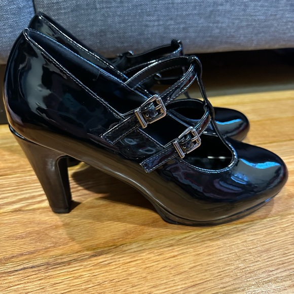 Mackin Girl | Shoes | New Mackin Girl Black Patent Mary Jane Tstrap Pin ...